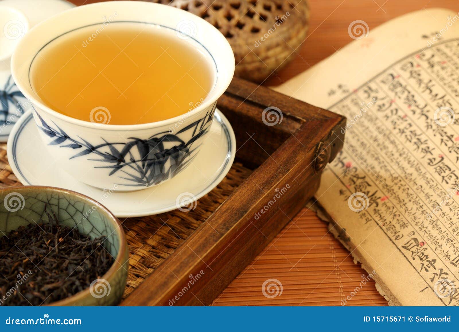 Chinesischer Tee stockbild. Bild von leben, gesundheit - 15715671