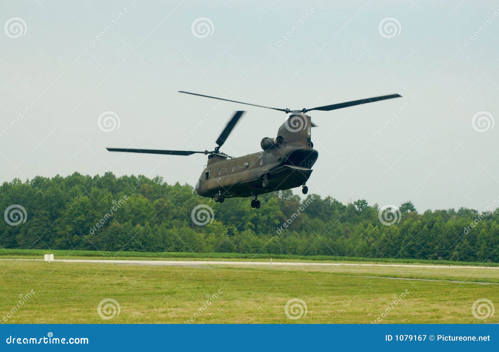 Chinook 1 stock image. Image of airmobile, blackhawk, chinook - 1079167