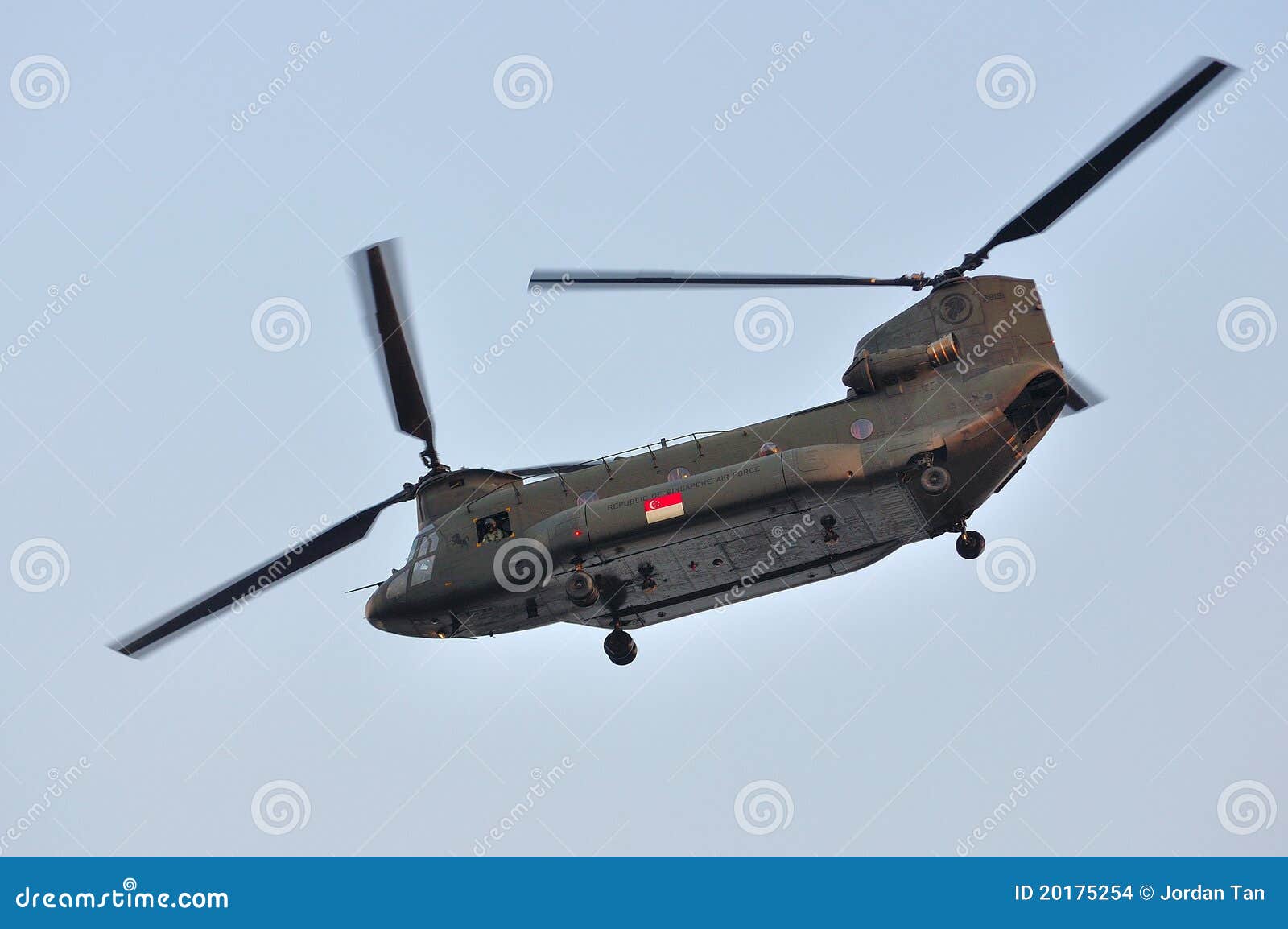Chinook Flying Off during NDP 2011 Editorial Stock Image - Image of ...