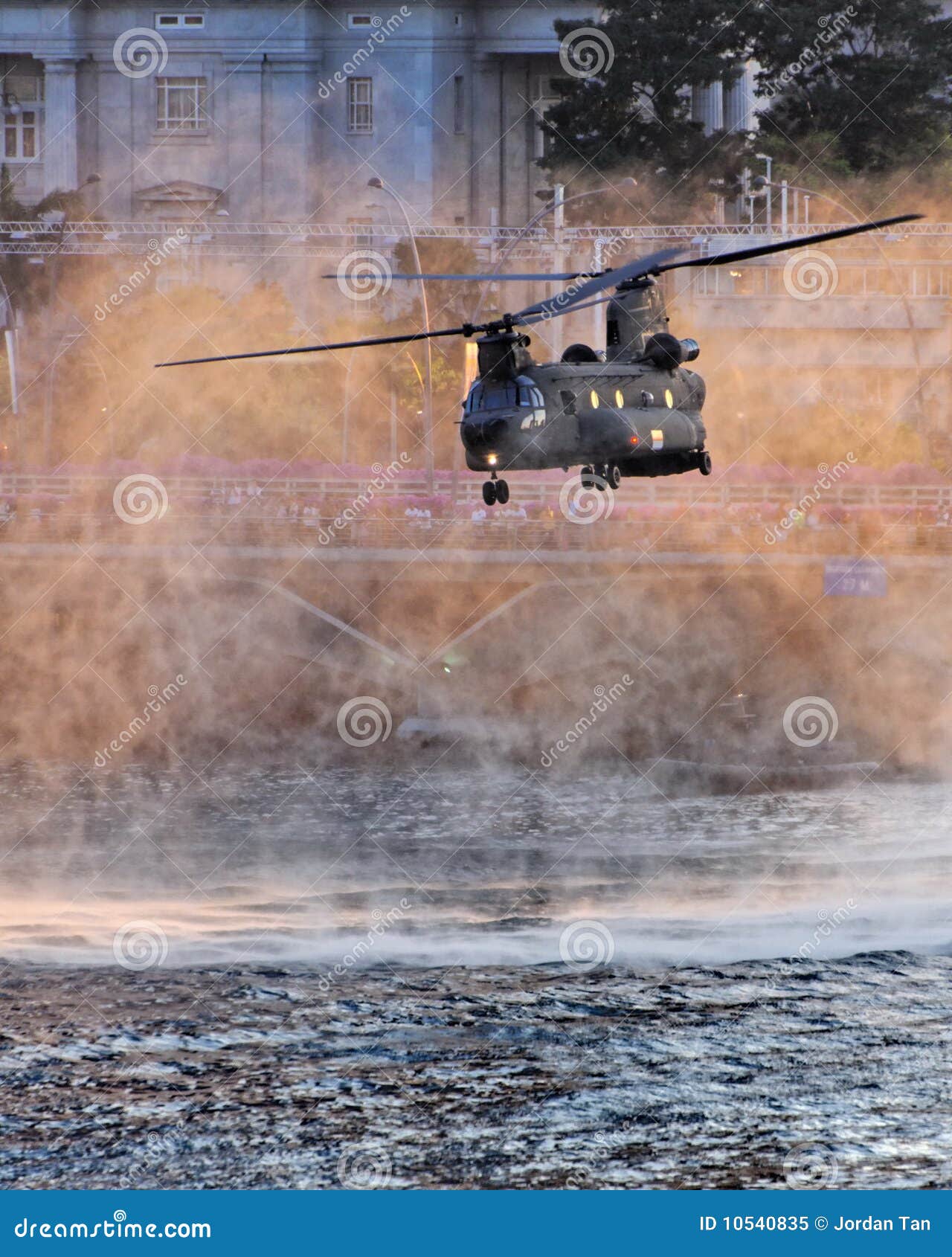 Chinook Performing during NDP 2009 Editorial Image - Image of display ...