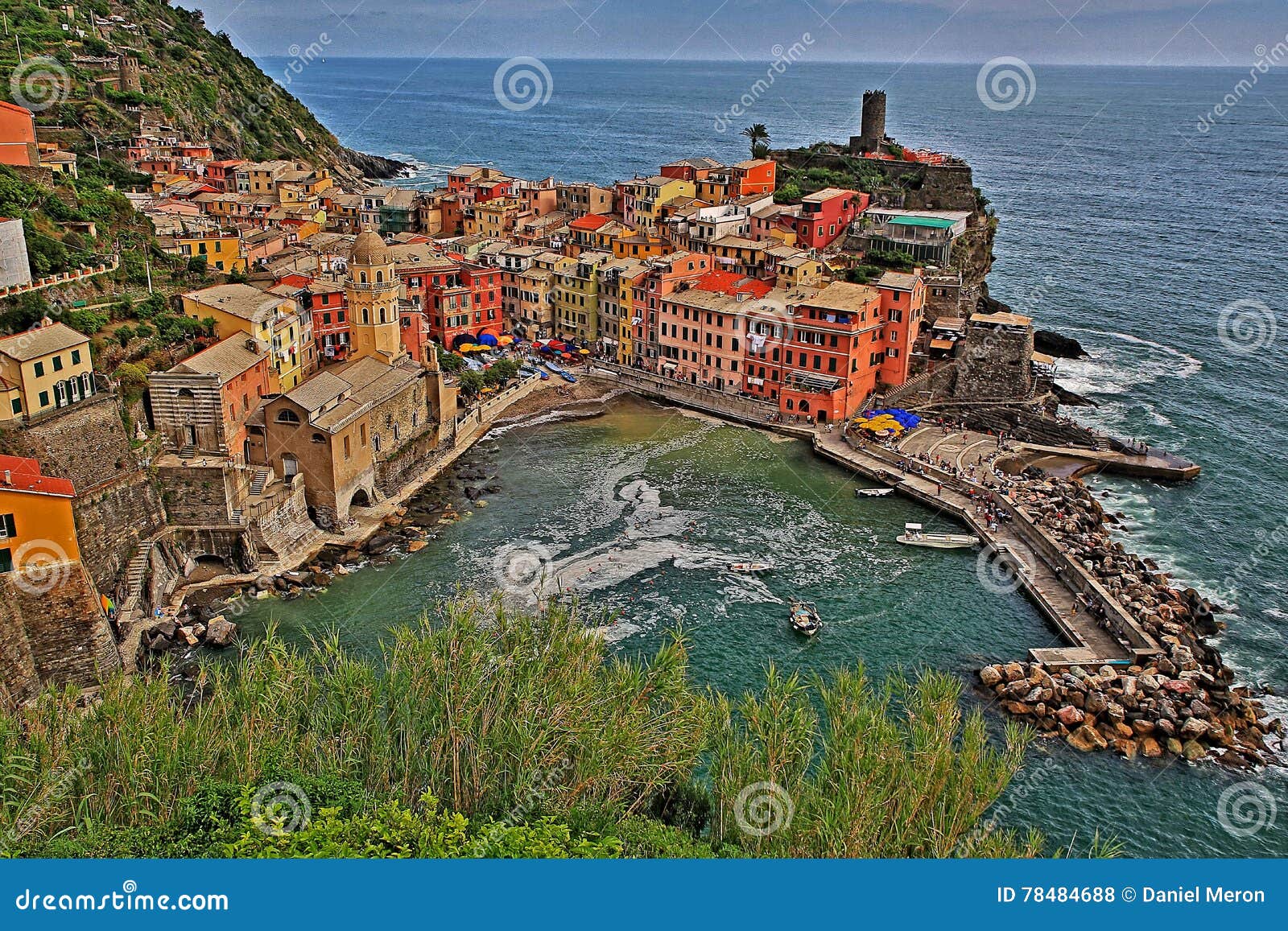 Chinqua Terre Italy foto de archivo. Imagen de ciudad - 78484688