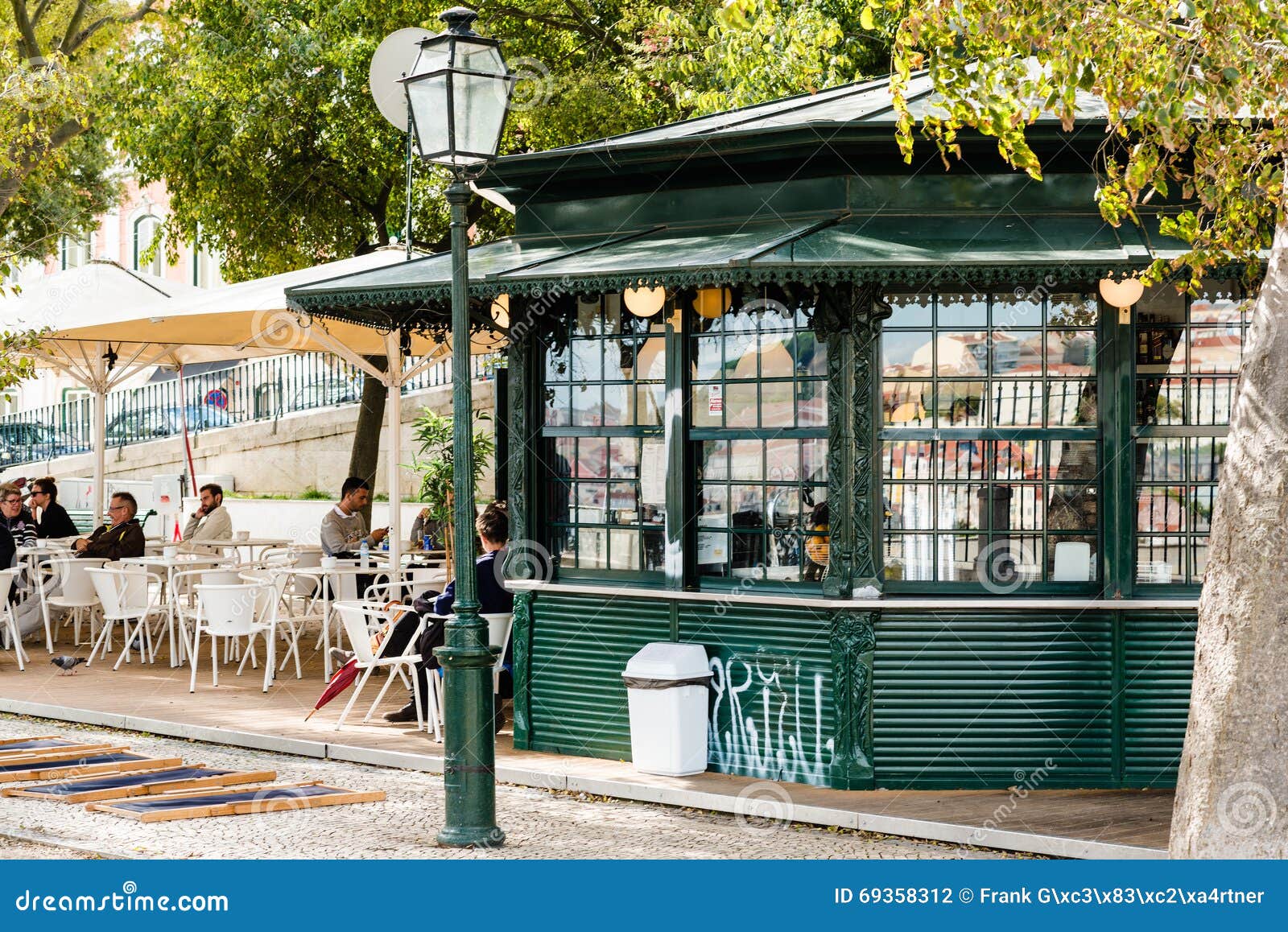 Chiosco tipico di Lisbona fotografia editoriale. Immagine di coltura ...