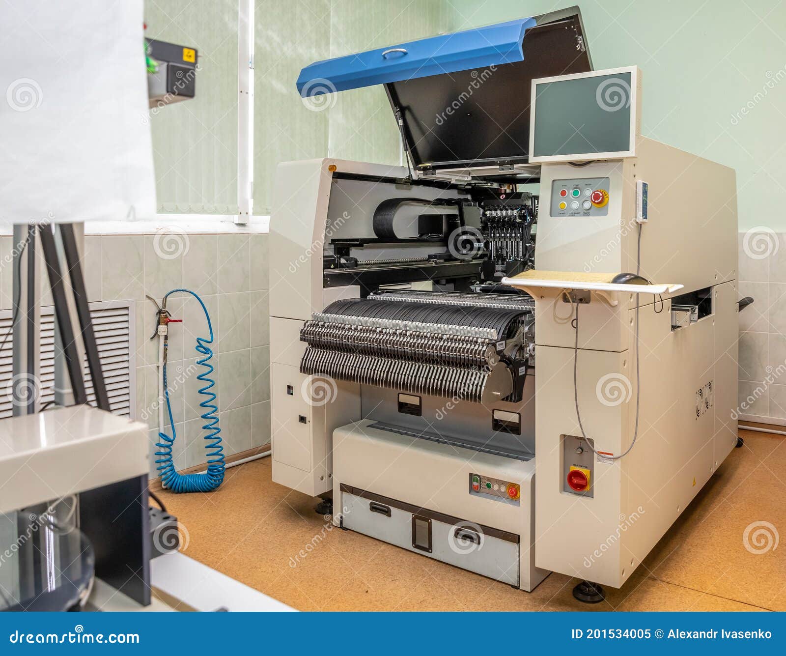 Chip Mounter. Automatic Machine for the Assembly of Chips on an ...