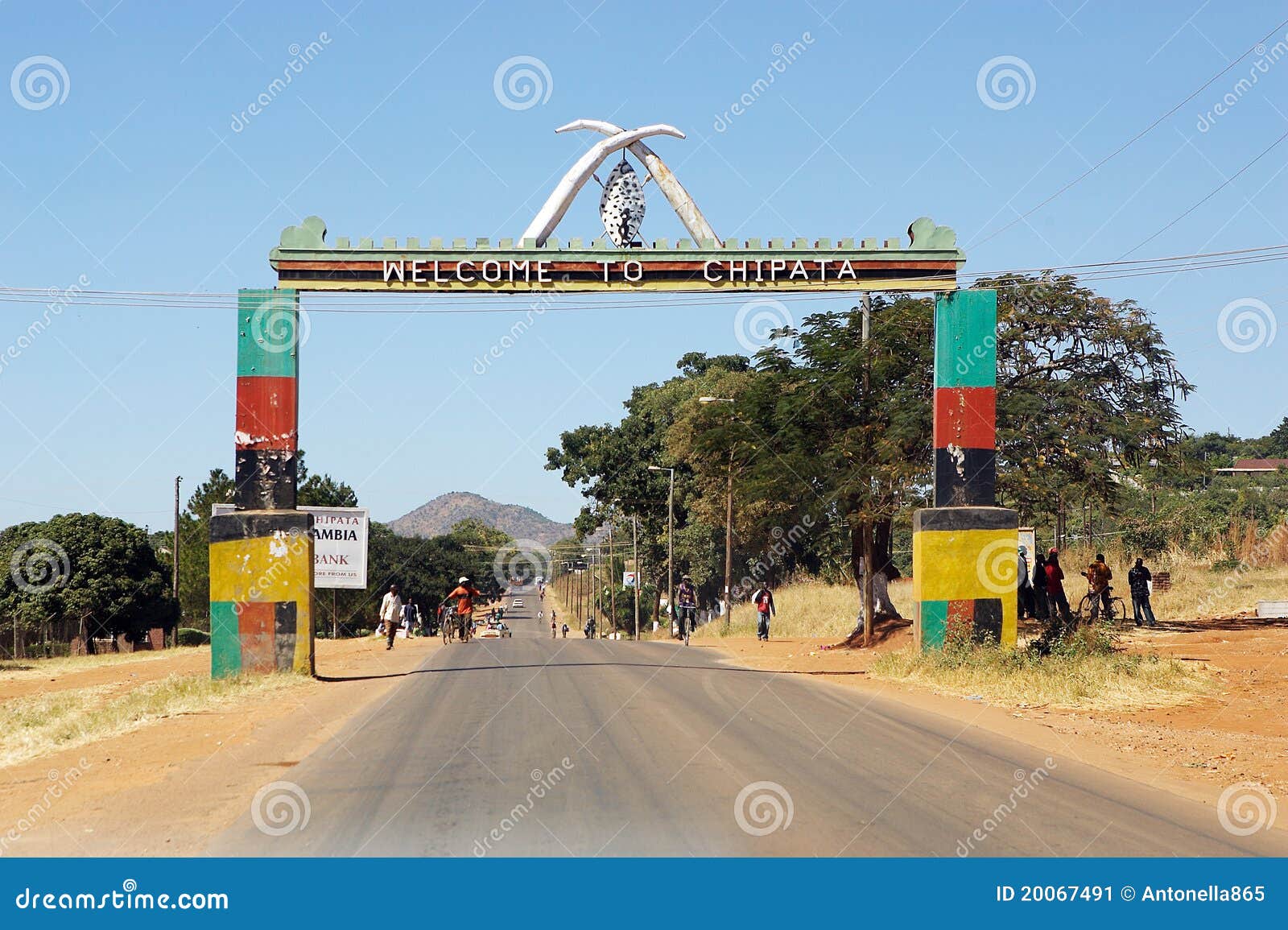 Chipata gate editorial photo. Image of park, road, travel - 20067491