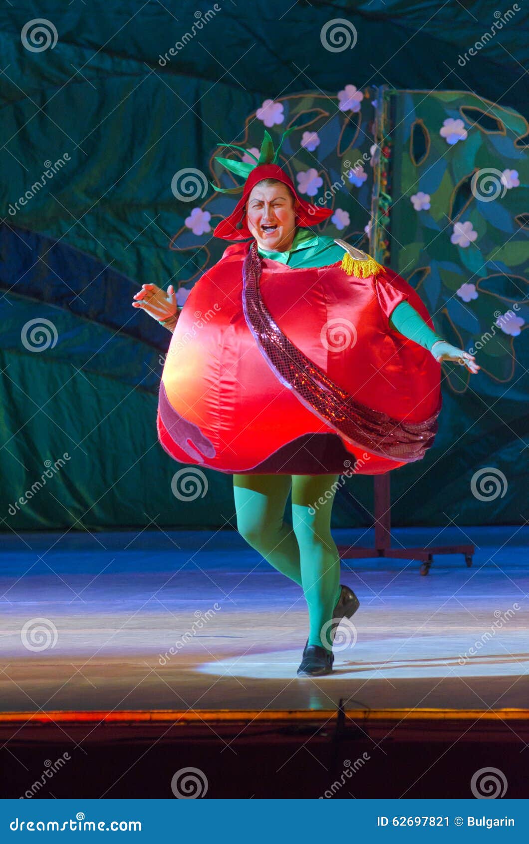 Chipollino foto editorial. Imagen de cultura, alineada - 62697821