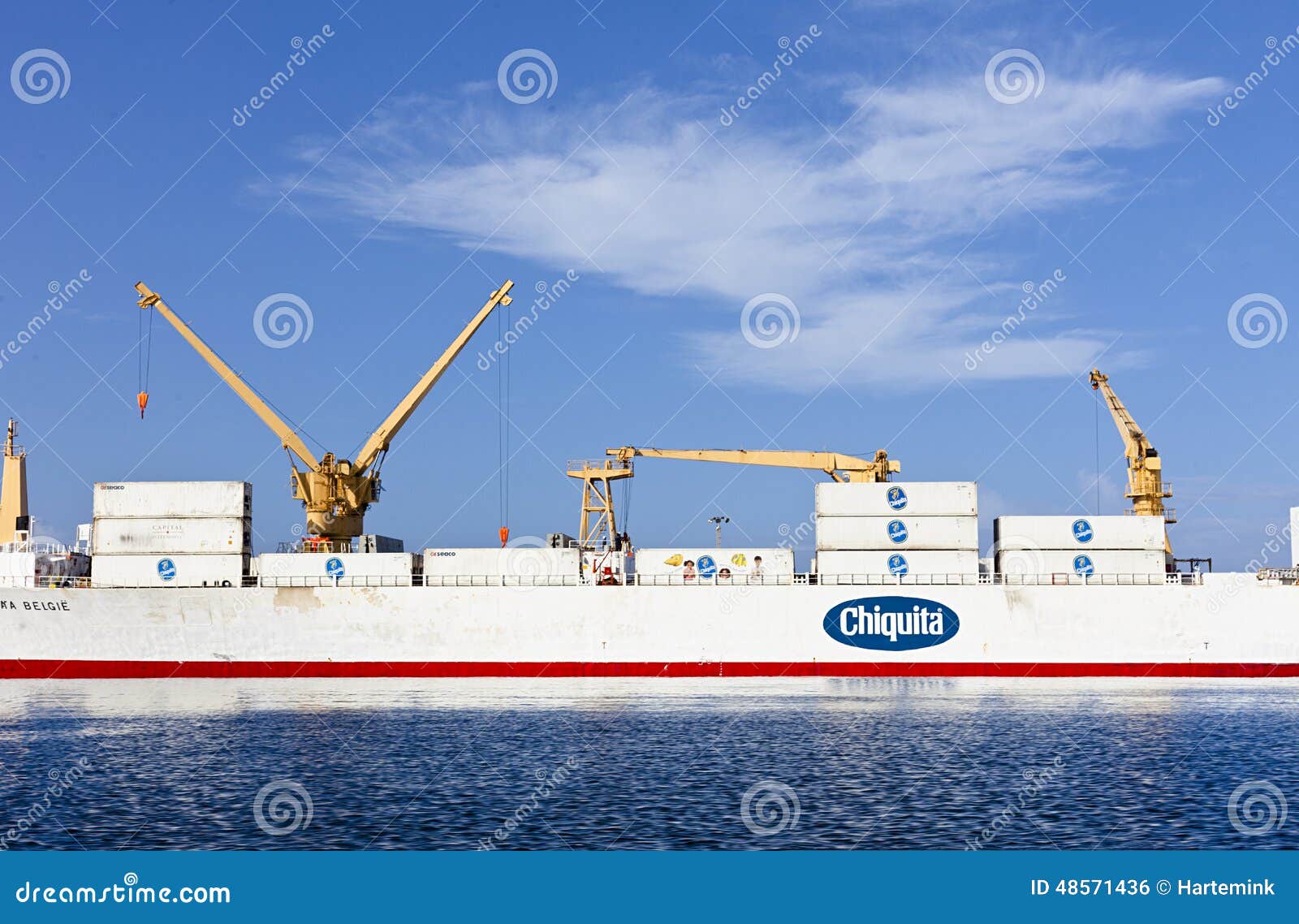 Chiquita Container Transports Editorial Photo - Image of bananas ...