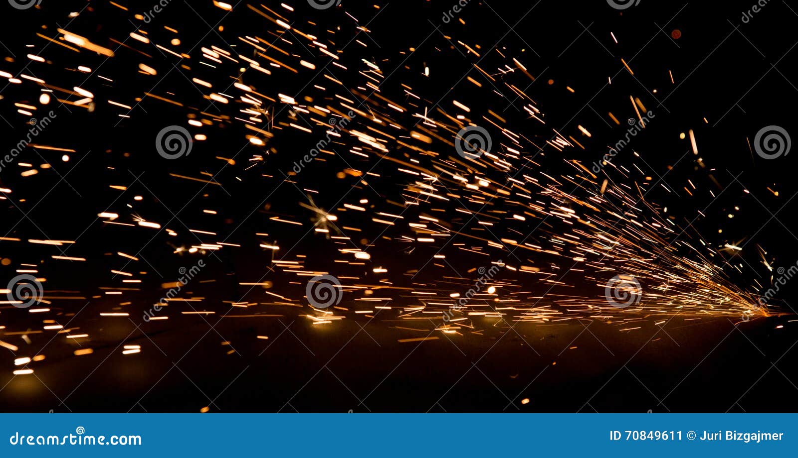 Chispas Brillantes Del Metal Imagen de archivo - Imagen de metal ...