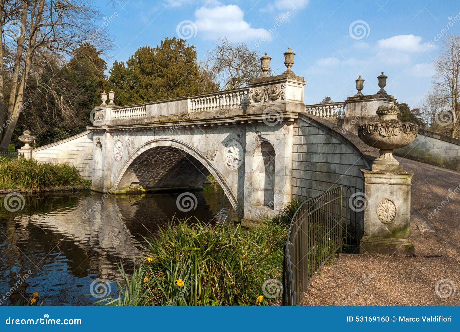 Chiswick garden stock photo. Image of river, garden, park - 53169160