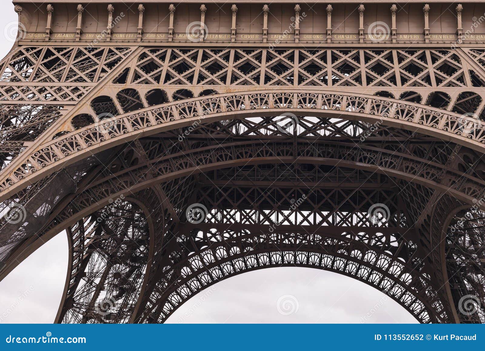 Chiuda Sulla Torre Eiffel a Parigi Fotografia Stock - Immagine di ...