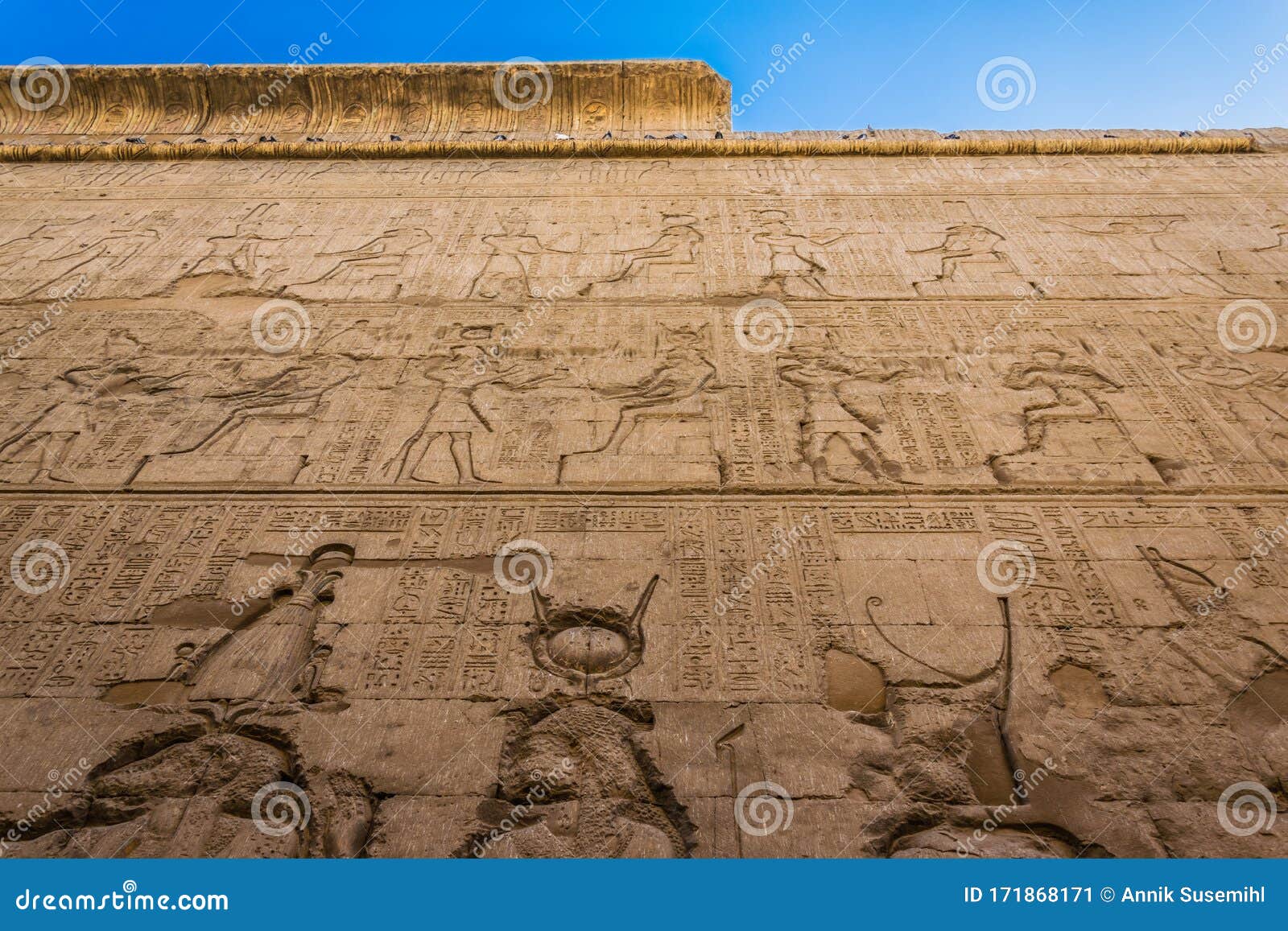 Chnum Temple, Esna, Egypt editorial photo. Image of kingdom - 171868171