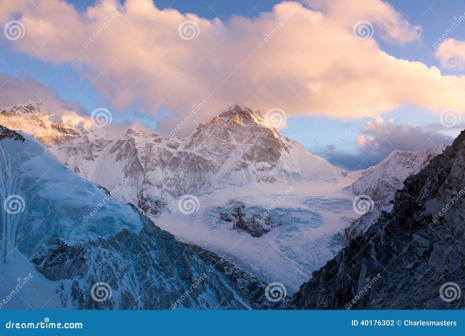 Cho Oyu Sunset stock photo. Image of mount, sunset, mountaineering ...