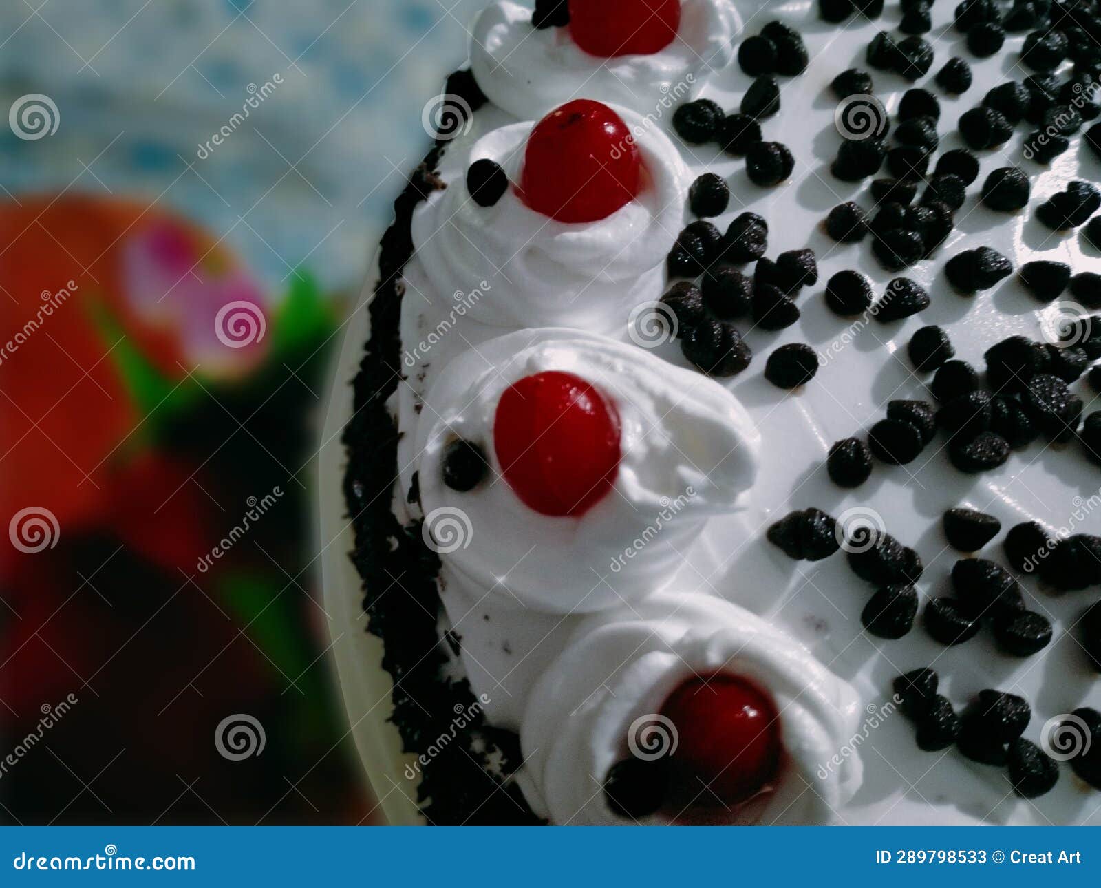 Choco chips on top of cake stock image. Image of chips - 289798533