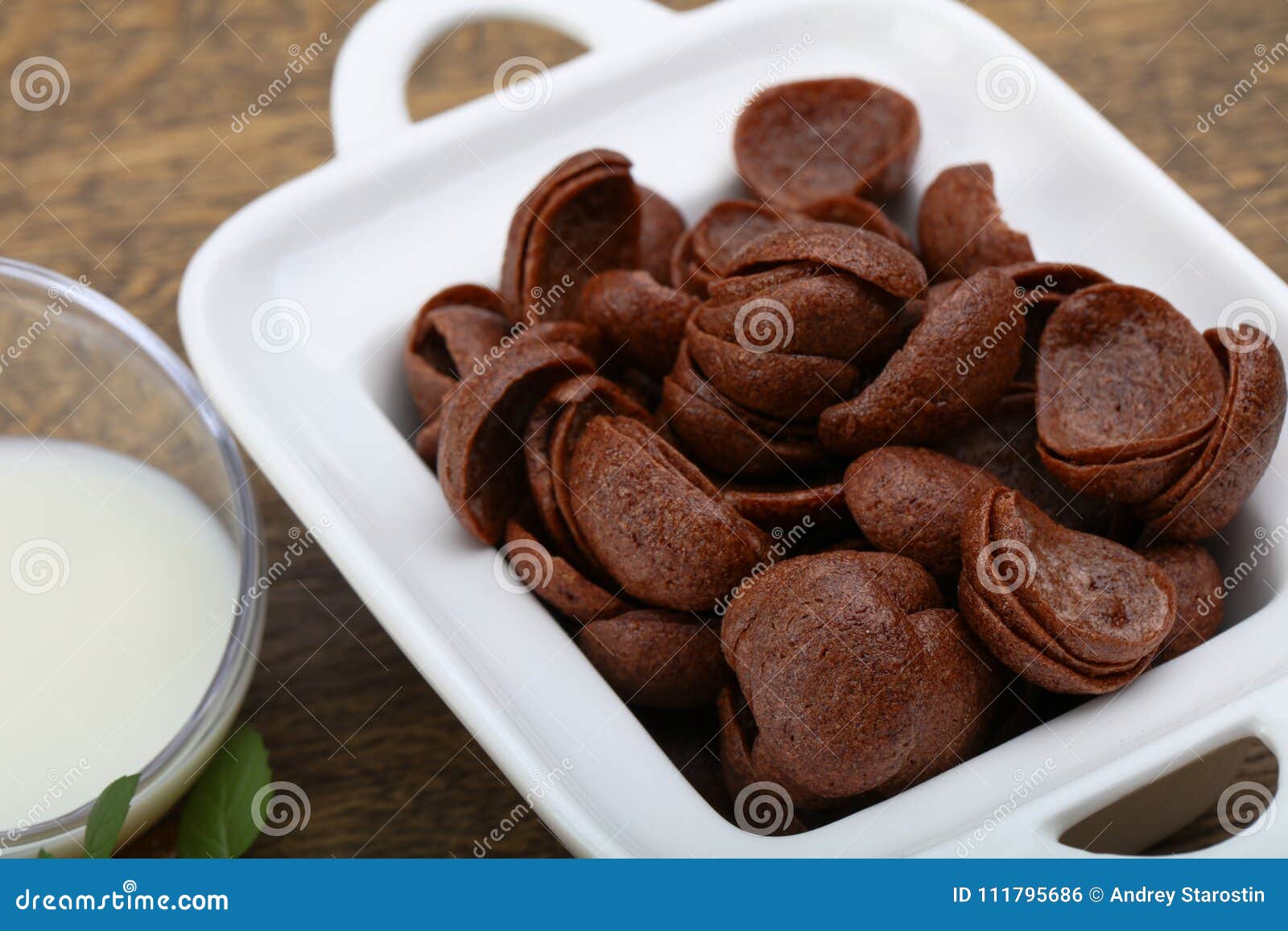 Choco corn flakes stock photo. Image of meal, healthy - 111795686