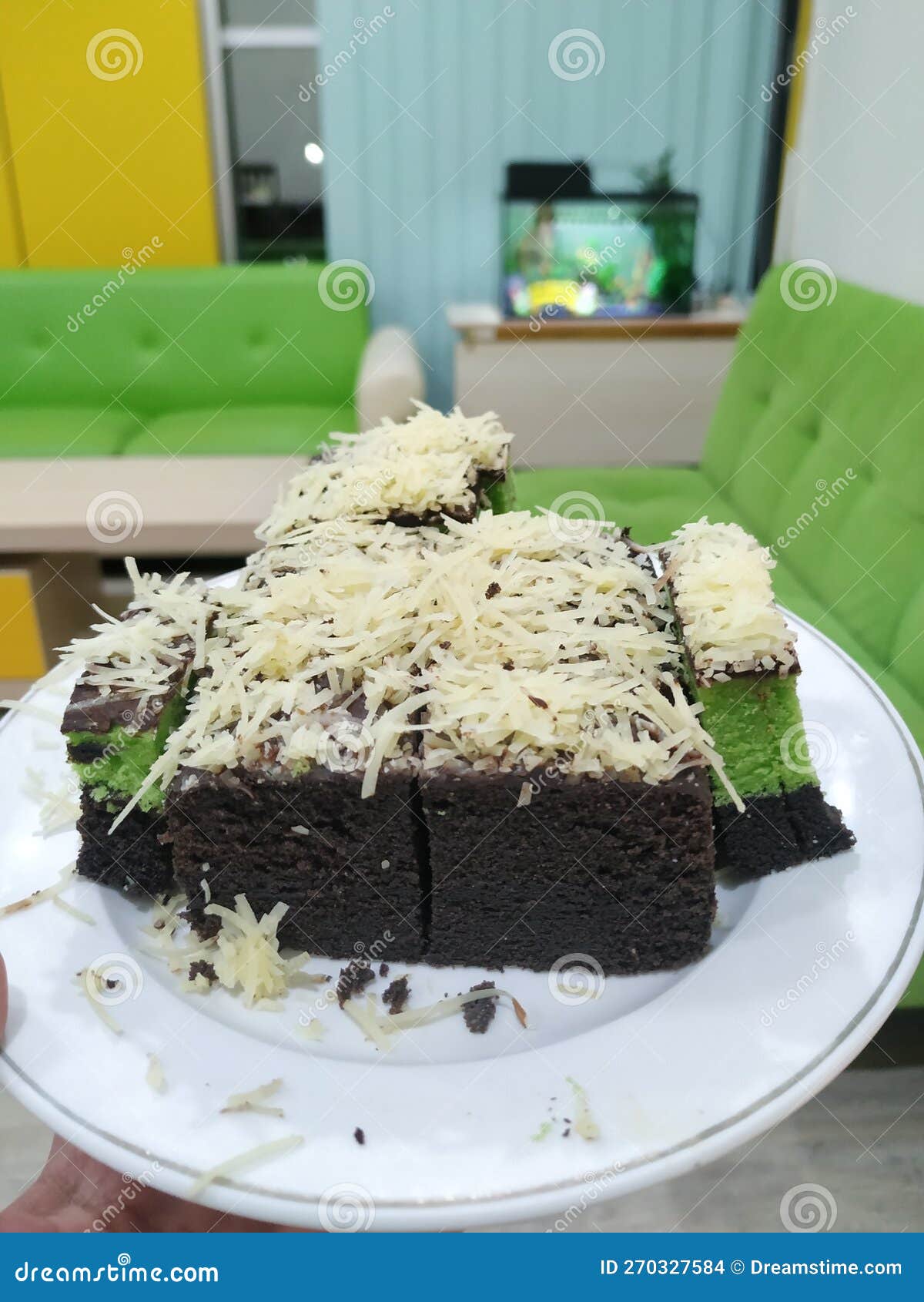 Chocolate brownie y pandan foto de archivo. Imagen de flor - 270327584