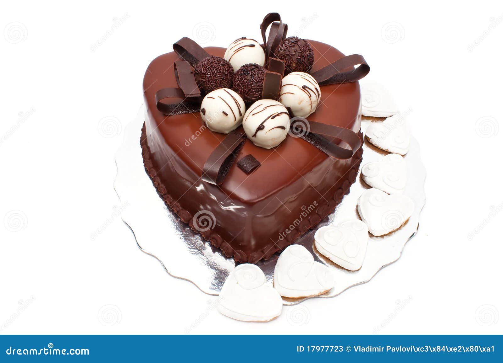 Chocolate Cake in Heart Shape Stock Image - Image of creamy, bake: 17977723