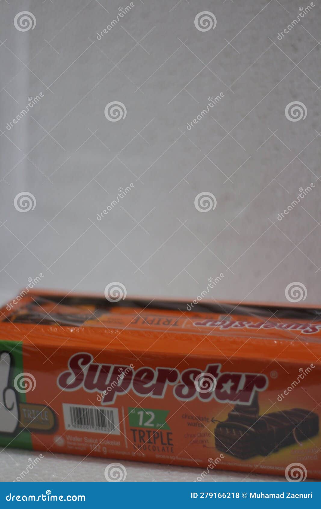 Chocolate-coated wafers editorial stock photo. Image of caramel - 279166218