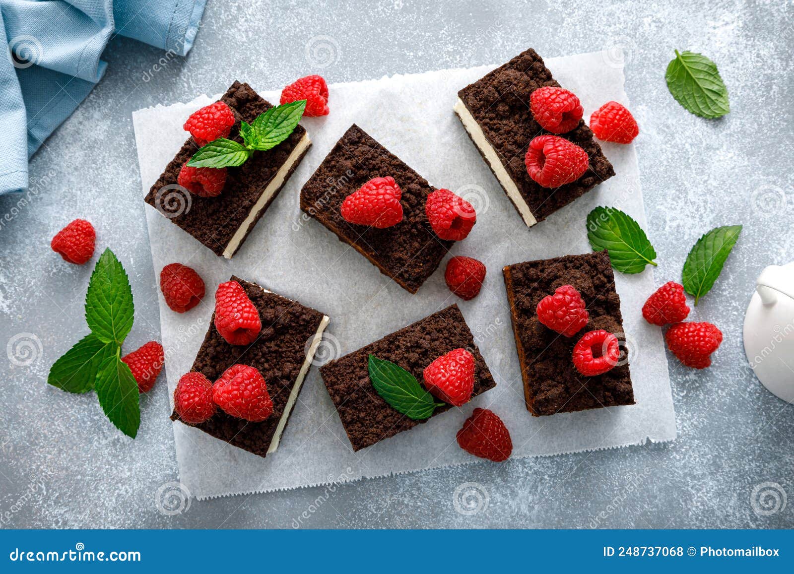 Chocolate Cube Cake, Sliced Brownie Cheesecake with Fresh Raspberry ...