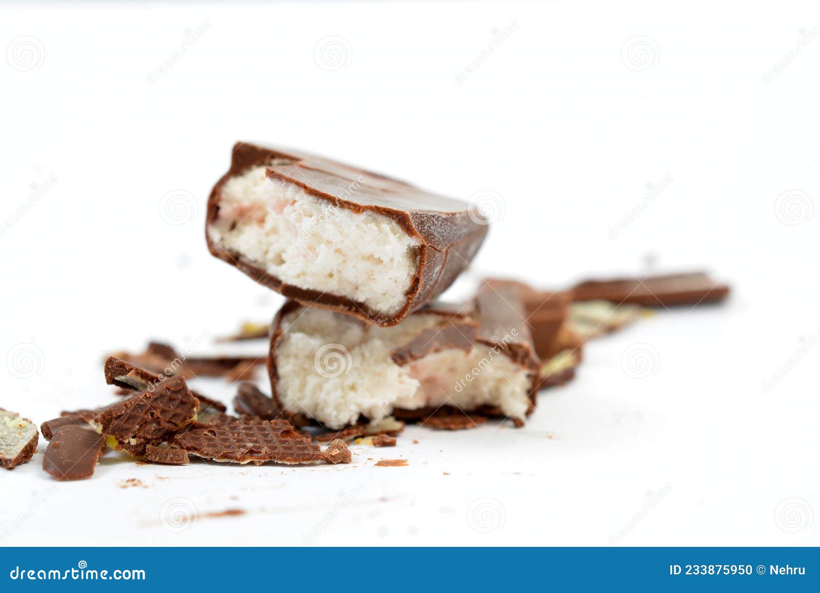 Chocolate De Coco Doce E Saboroso Isolado Em Branco Foto de Stock ...