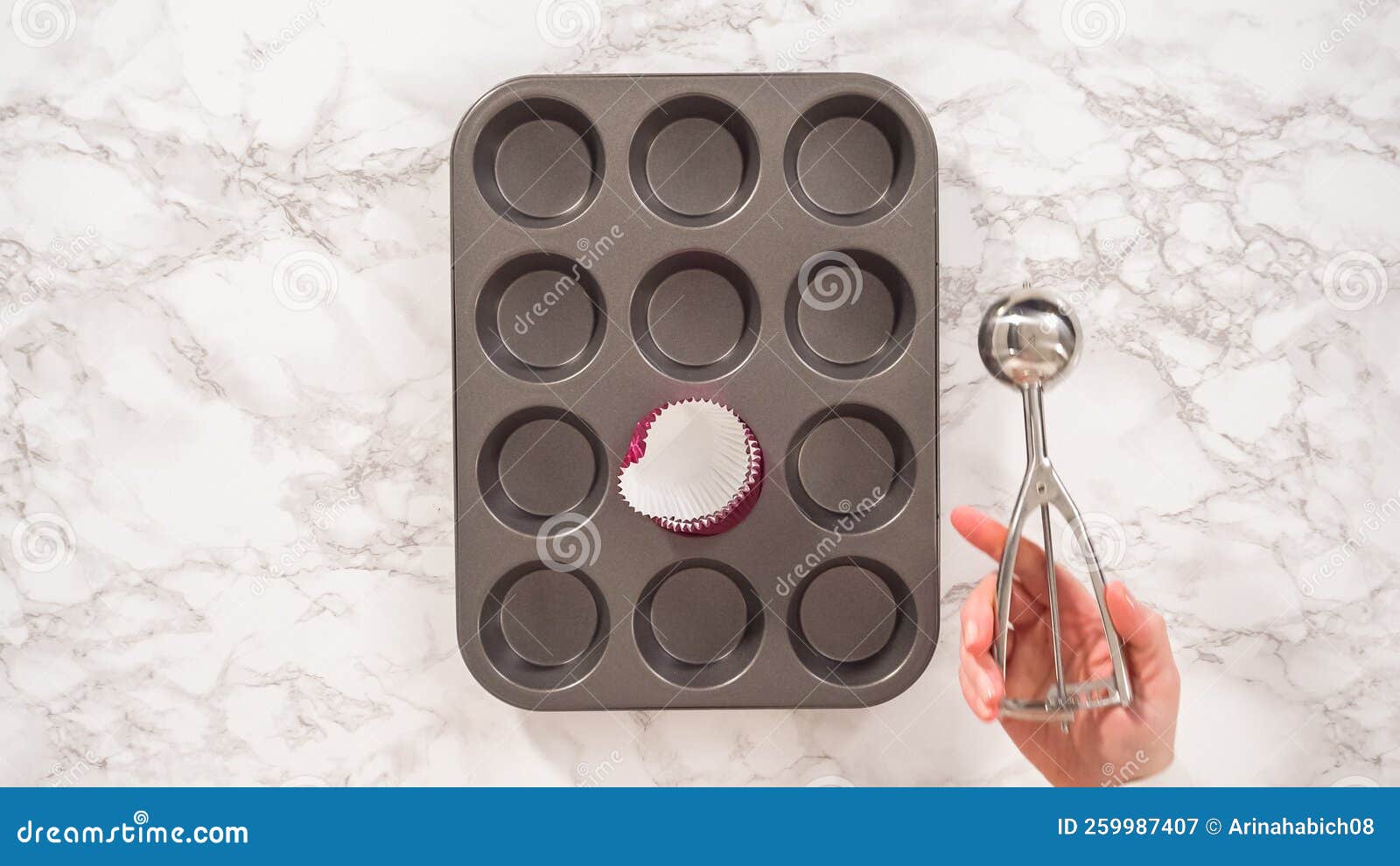 Chocolate ganache cupcake stock image. Image of appliance - 259987407