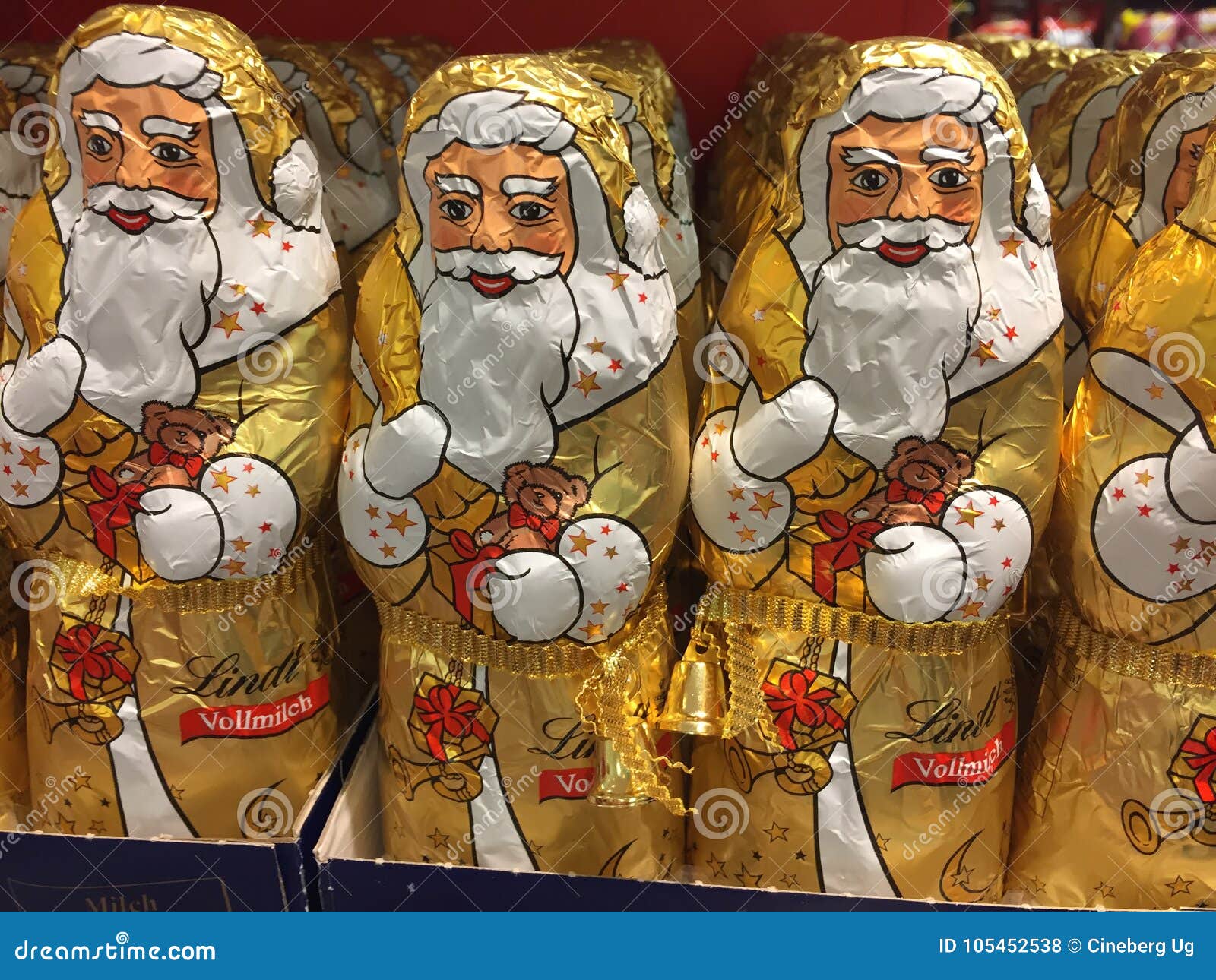 Chocolate Santa Claus De Lindt Foto de archivo editorial - Imagen de ...