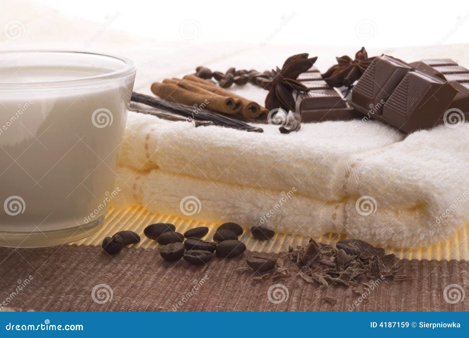 Chocolate spa stock image. Image of dayspa, lotions, ingredient - 4187159