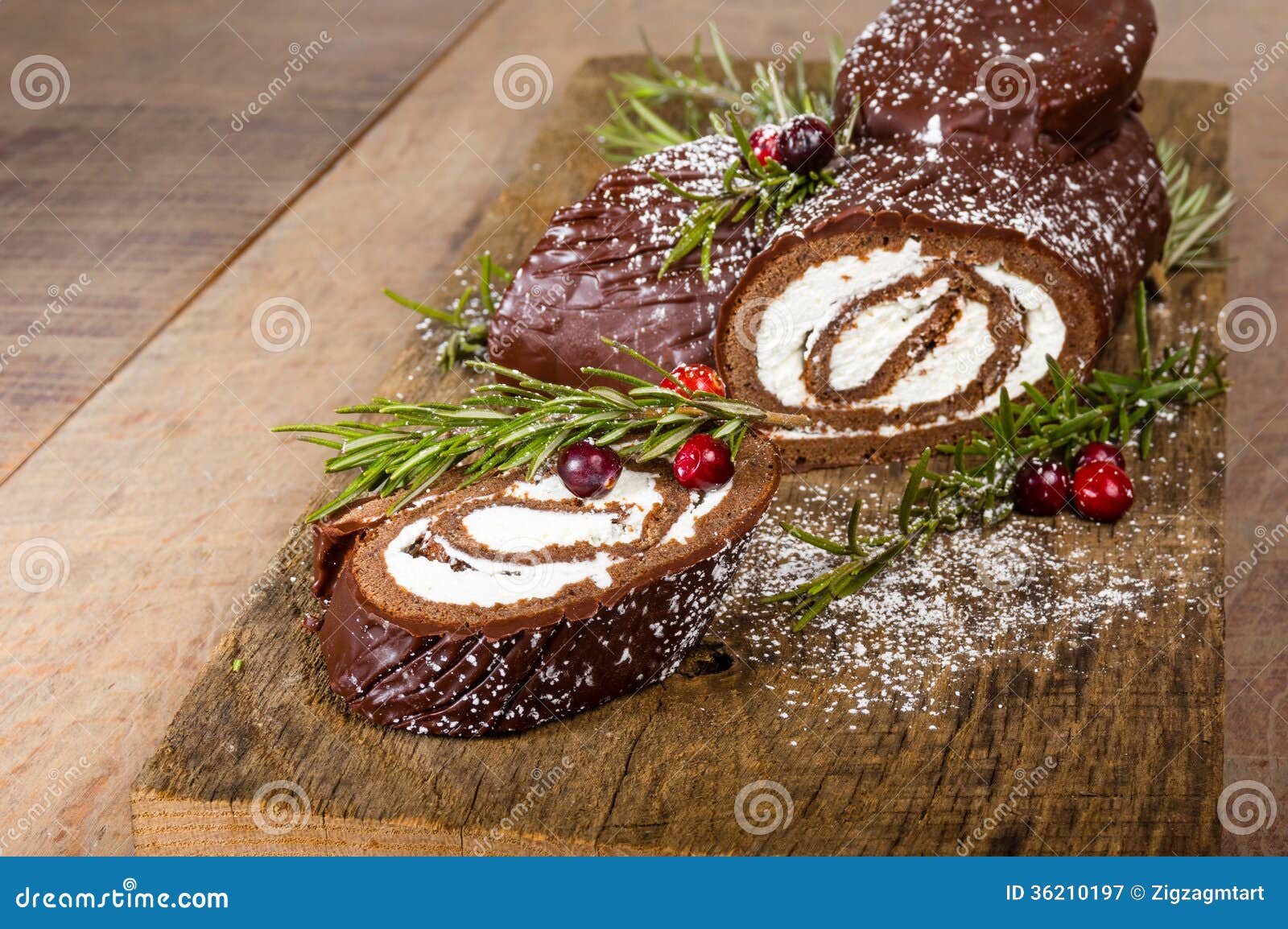 Chocolate Yule Log with Cranberries Stock Image - Image of yuletide ...