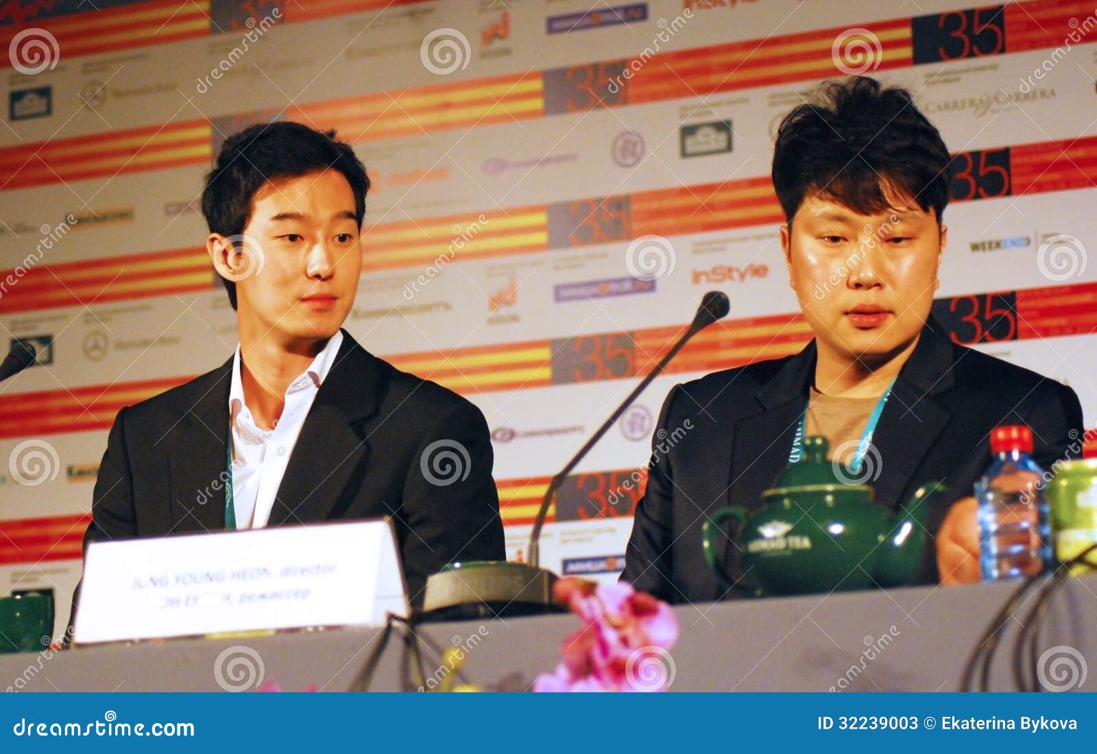 Choi Sung Ho Och Jung Young-Heon Redaktionell Arkivfoto - Bild av ...