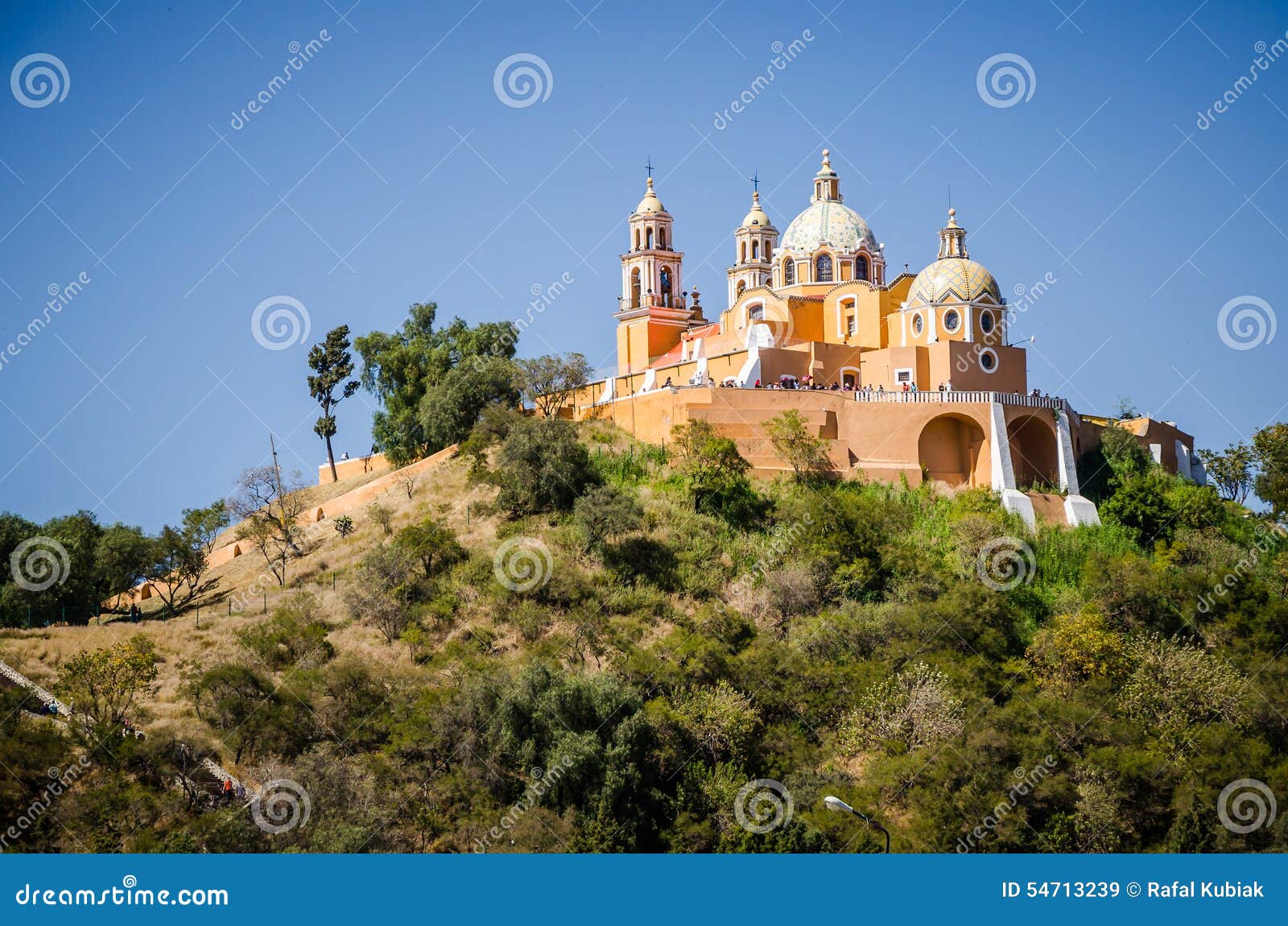 Cholula-Pyramide stockbild. Bild von denkmal, mexikanisch - 54713239
