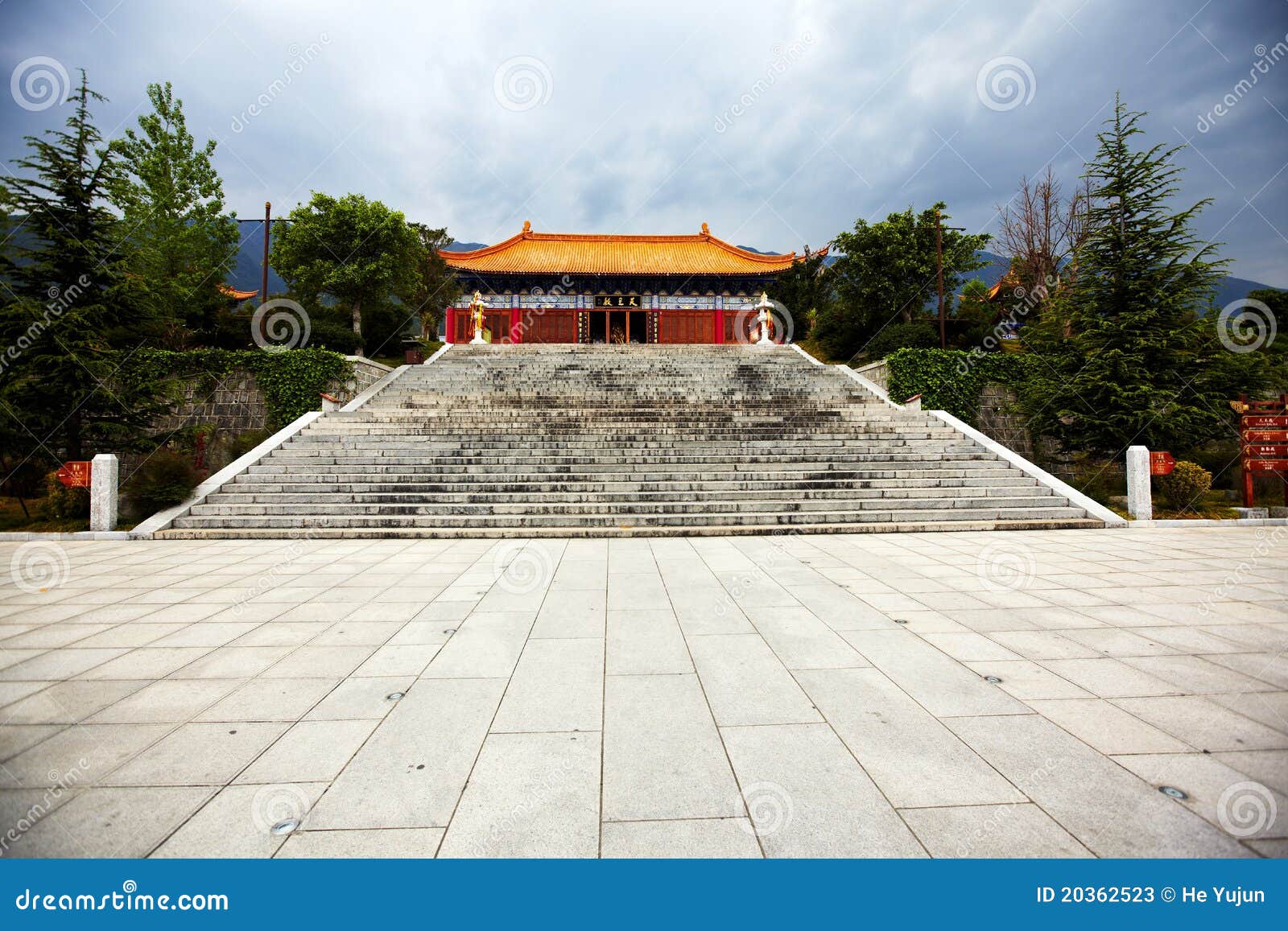 The chongsheng temple stock image. Image of mountain - 20362523