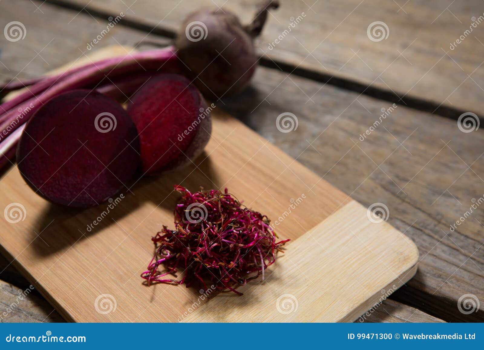 Chopped Beetroot on Chopping Board Stock Photo - Image of chopped ...