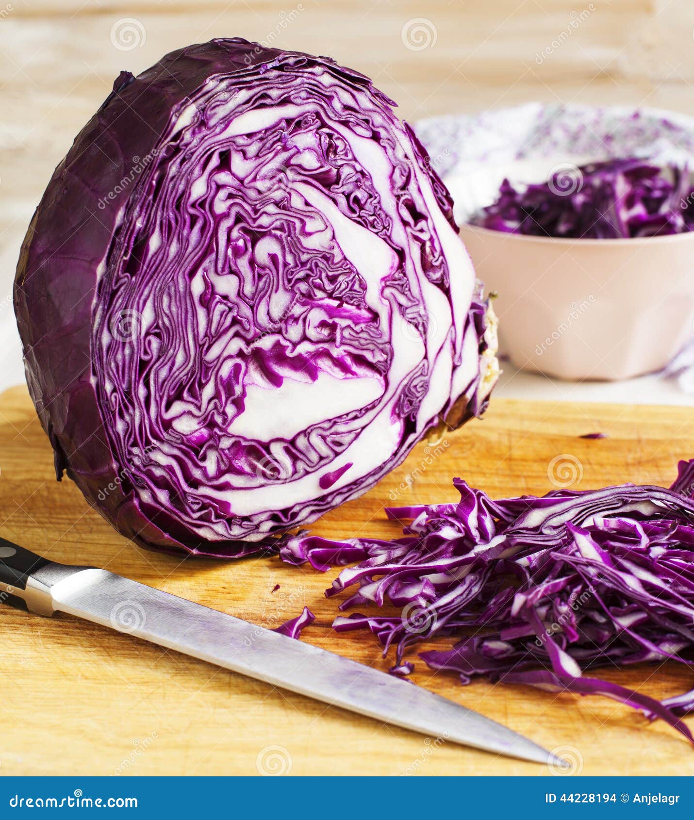 Chopped Red Cabbage on Cutting Board Stock Photo - Image of crunchy ...
