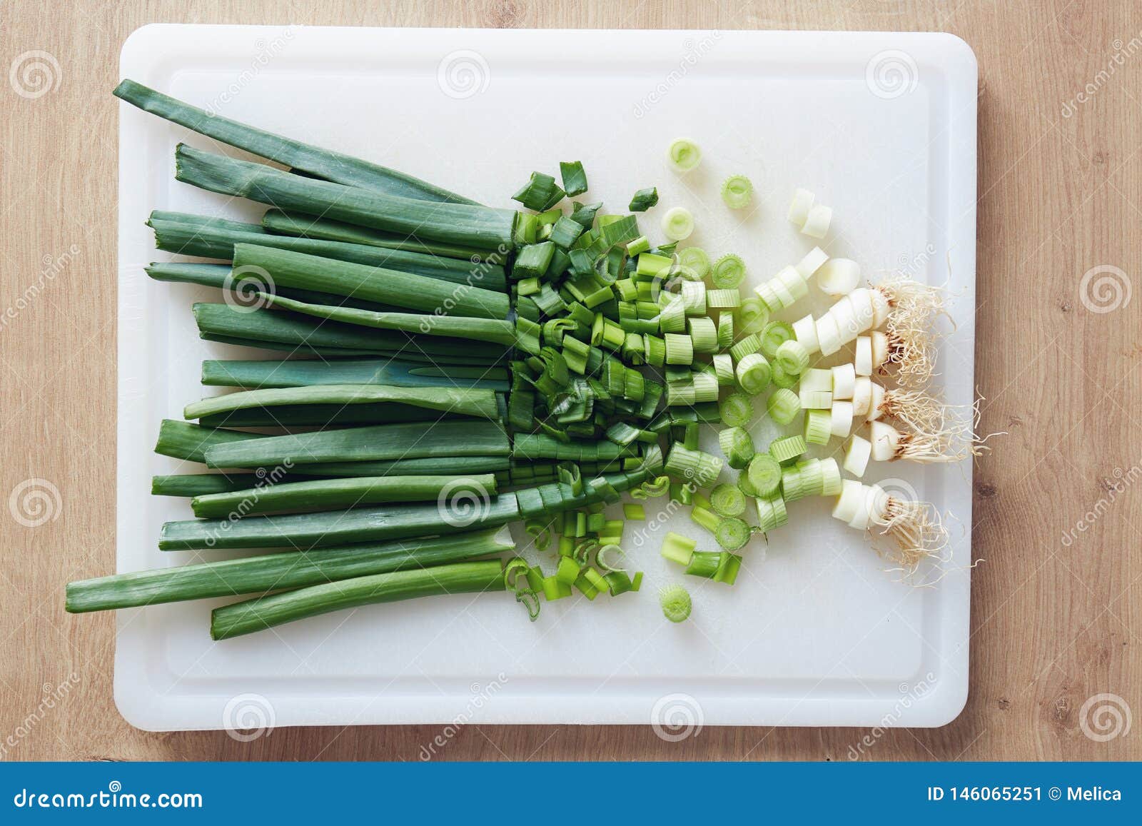 Chopped Spring Onion on Cutting Board Stock Image - Image of groceries ...