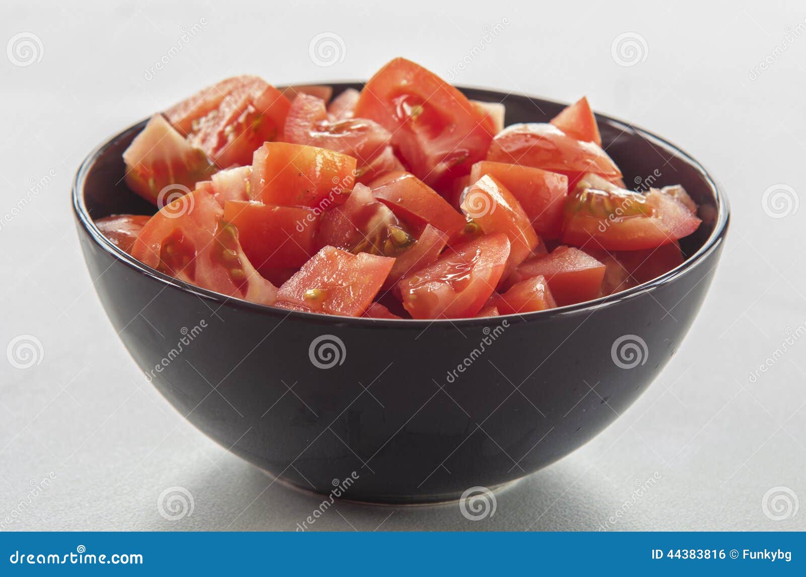 Chopped Tomato And Knife Royalty-Free Stock Photography | CartoonDealer ...