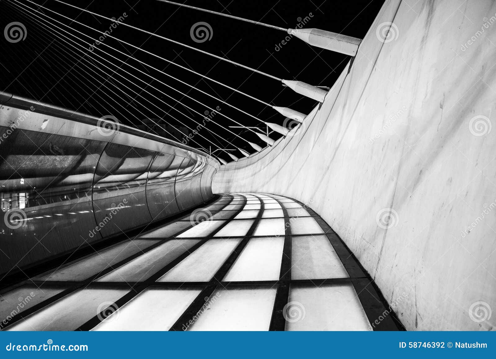 Chords Bridge in Jerusalem editorial photography. Image of black - 58746392