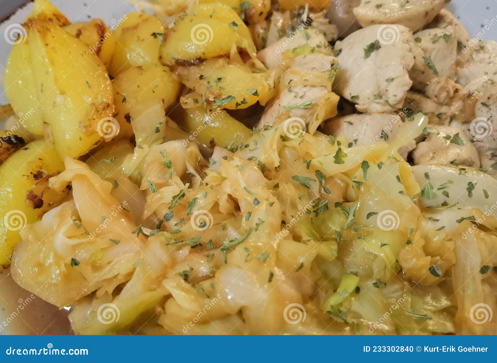 Choux Frits Et Pointus Avec Viande Photo stock - Image du viande ...