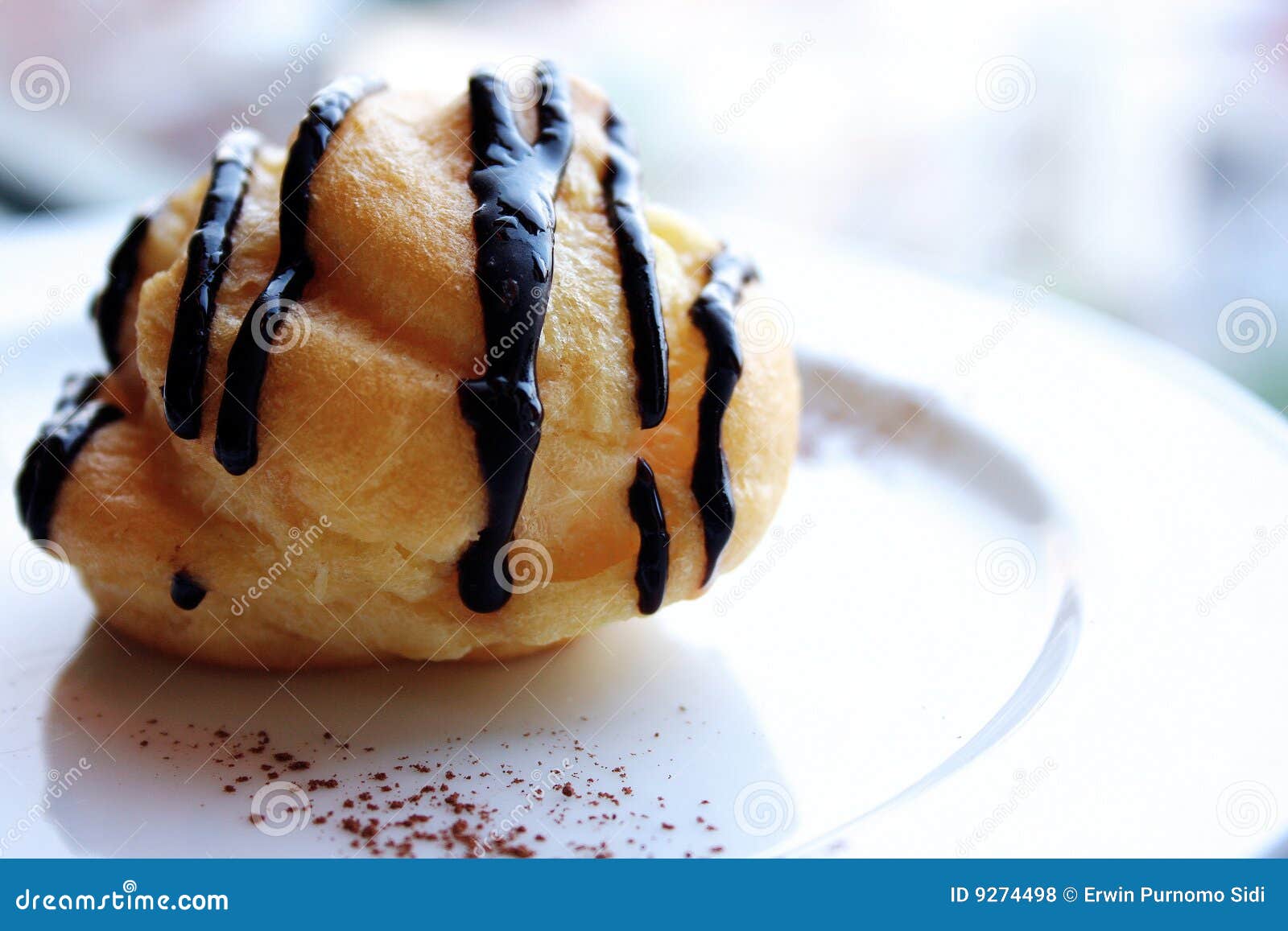 Choux pastry stock photo. Image of chocolate, meal, bakery - 9274498