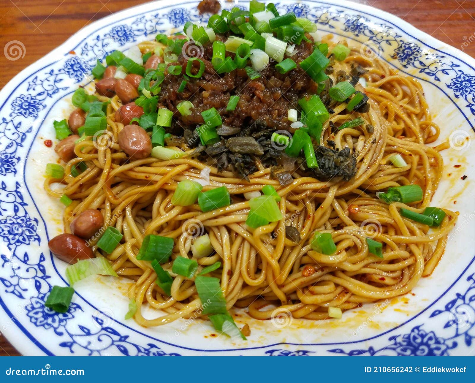 Chowmin Noodles Canton on Dishes Stock Photo - Image of dishes, diskes ...