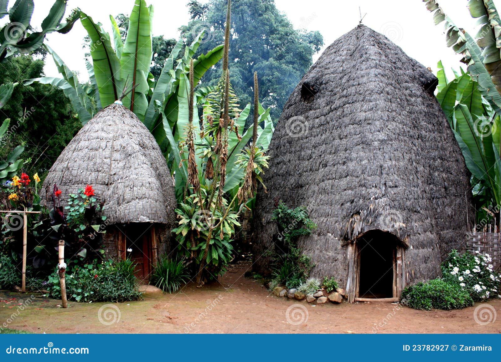 Choza de Dorze imagen de archivo. Imagen de negro, aventura - 23782927