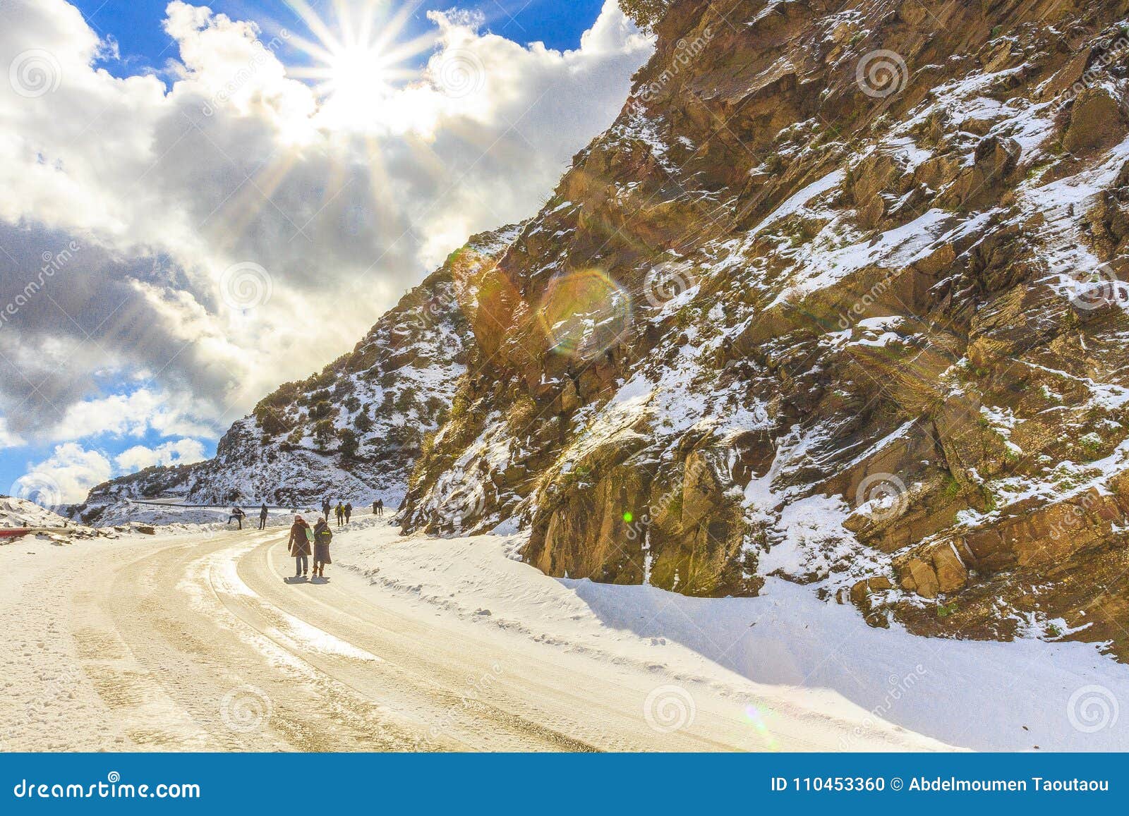 Chrea redactionele afbeelding. Image of hoogte, avontuurlijk - 110453360