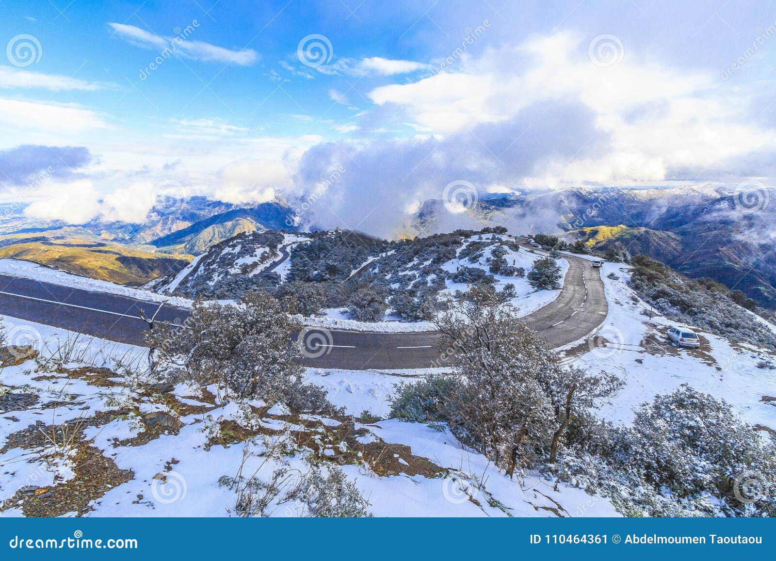 Chrea photo éditorial. Image du aventureux, bonheur - 110464361