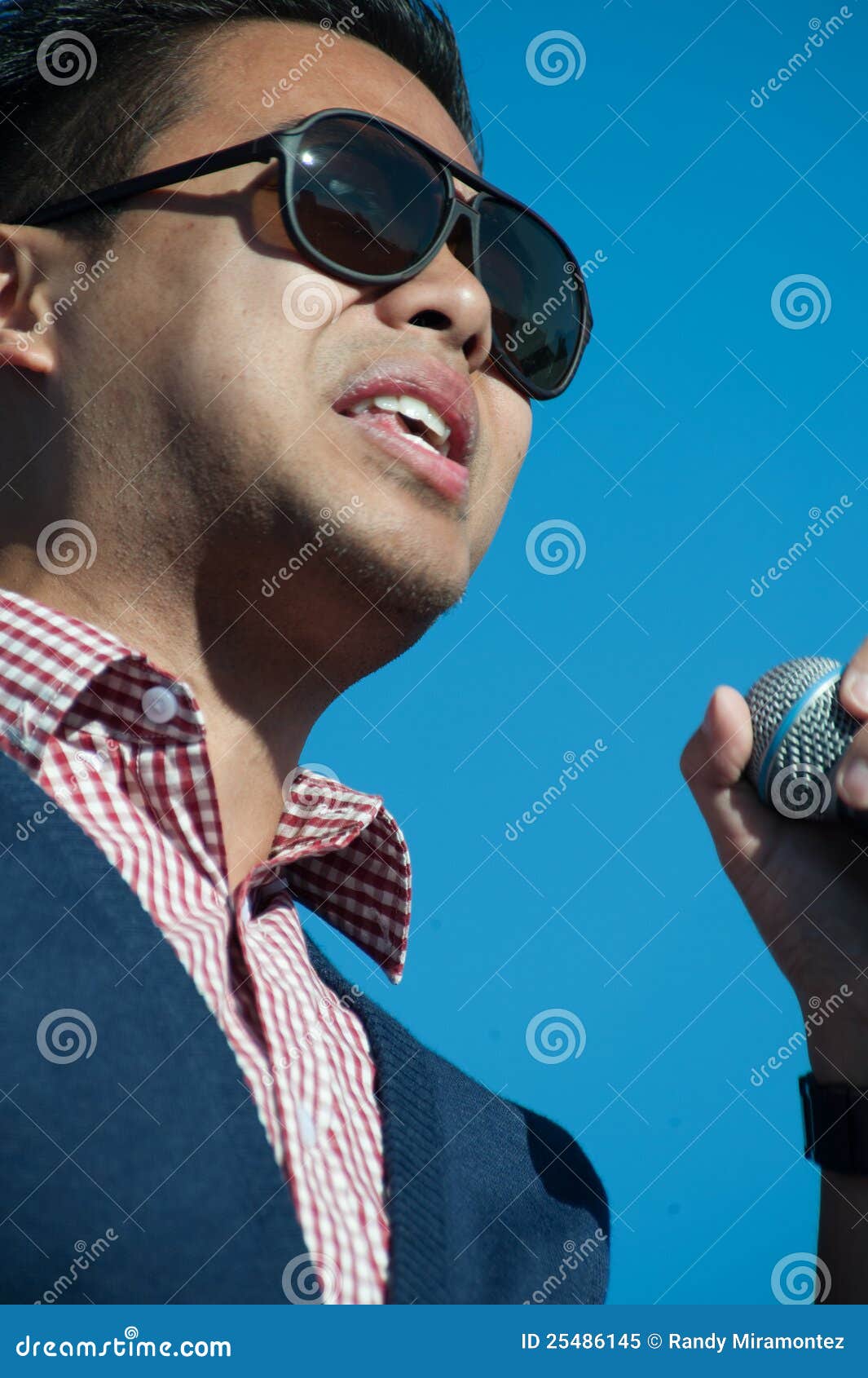 Chris Abad editorial image. Image of atencion, casino - 25486145