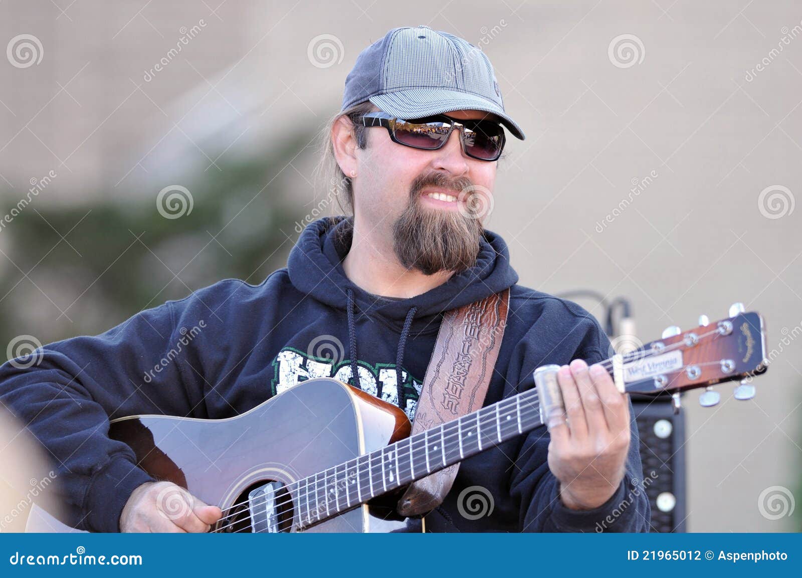 Chris Davisson of the Davisson Brothers Band Editorial Photography ...