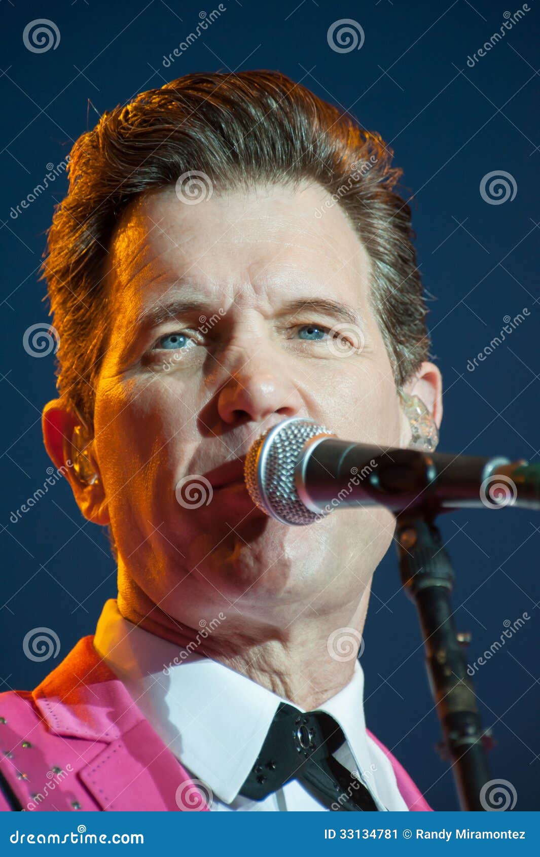 Chris Isaak photo éditorial. Image du chris, lincoln - 33134781