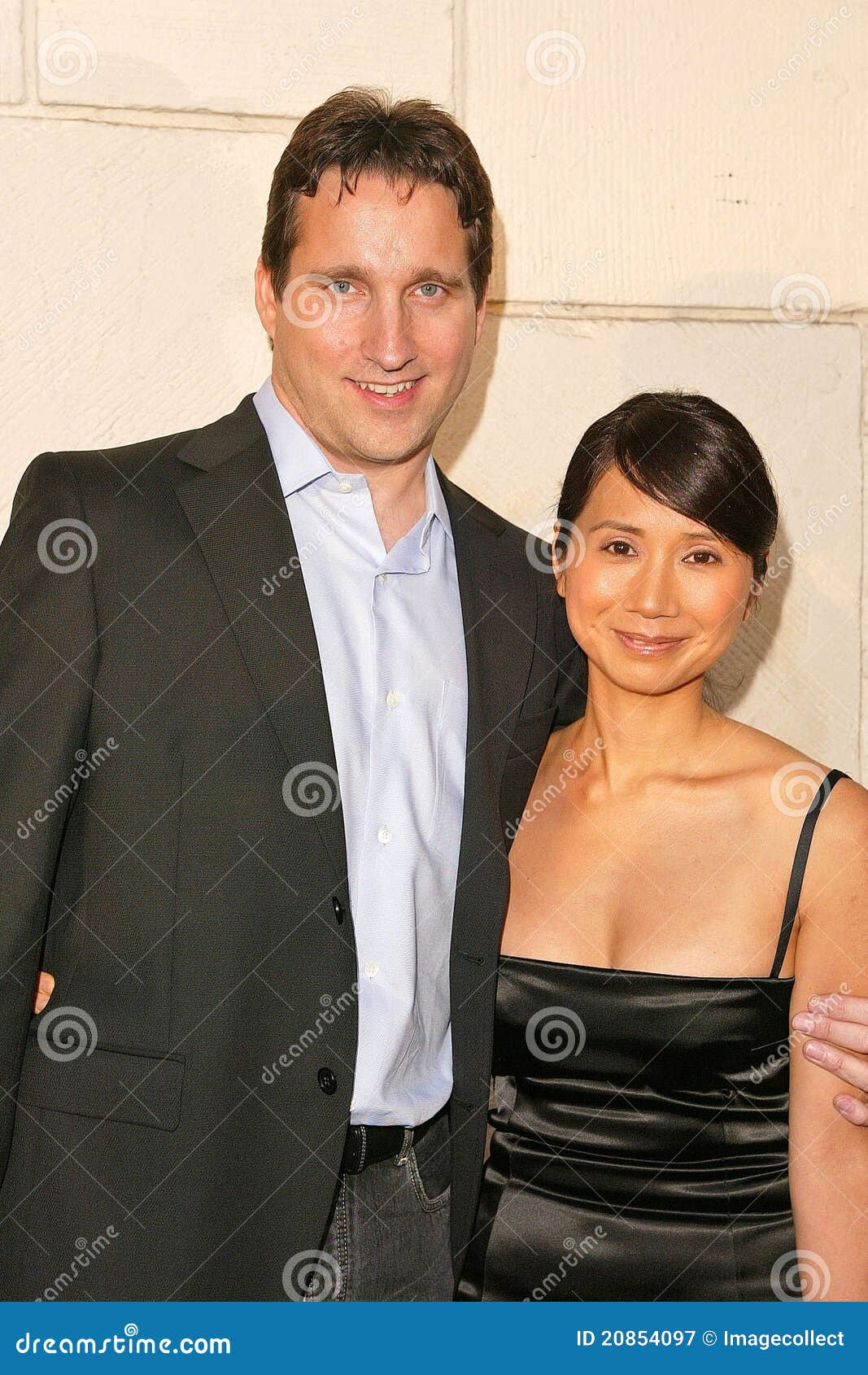 Chris Kentis, Laura Lau editorial photography. Image of writer - 20854097