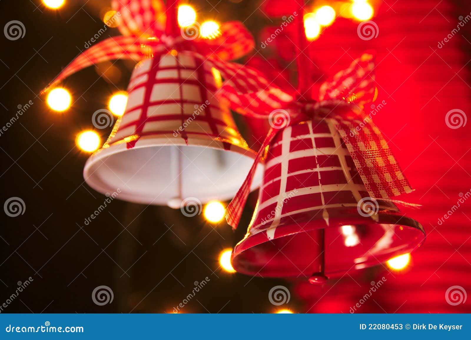 Chrismas Bels Em Vermelho E No Branco Com Luzes Imagem de Stock ...