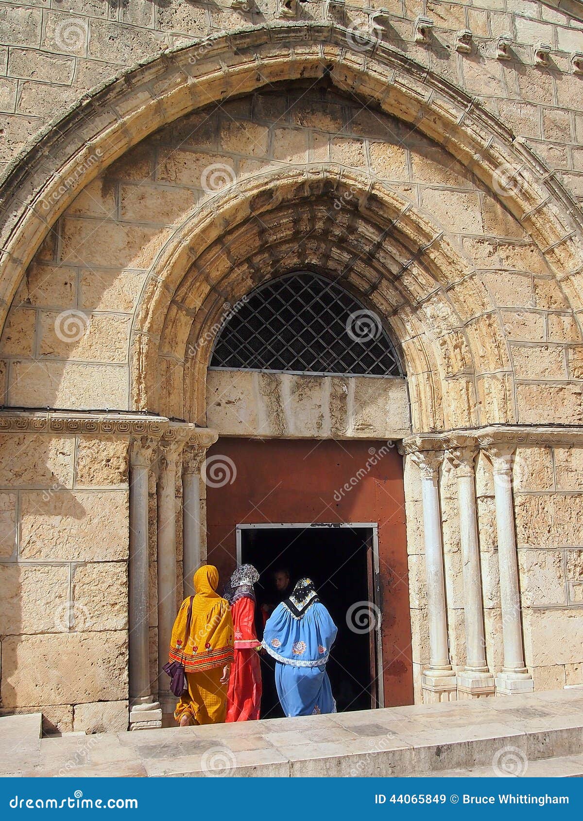 Christian Pilgrims, Jerusalem Editorial Stock Image - Image of land ...