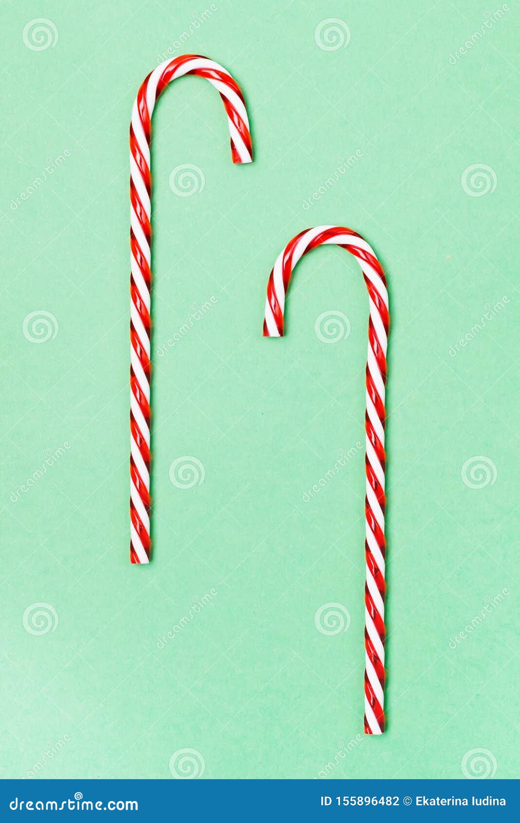 Christmas Background with Candy Canes Green Background Vertical Holiday ...