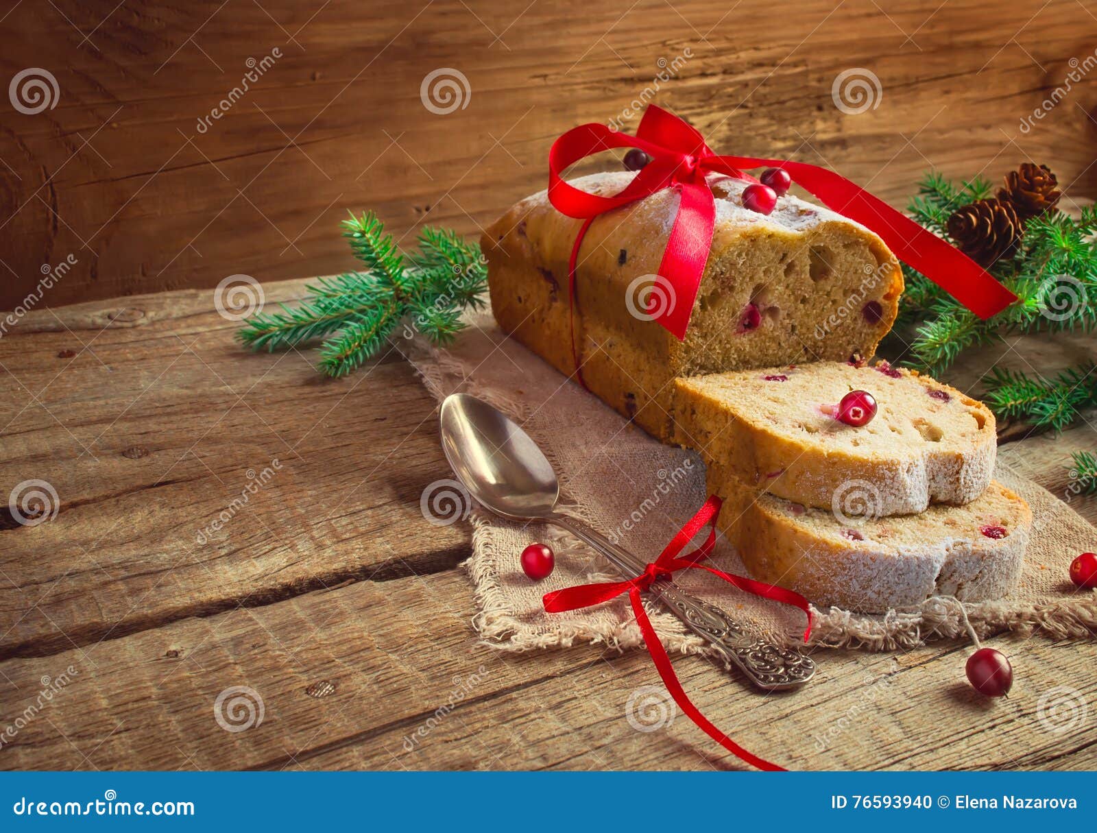 Christmas Cake with Cranberries on the Background of Fir Branche Stock ...
