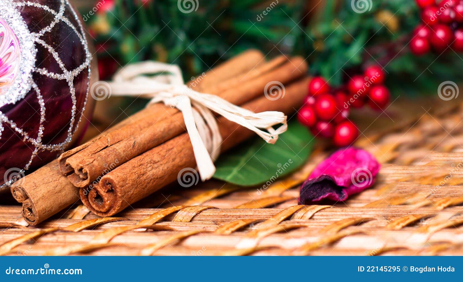 Christmas Cinnamon Sticks stock image. Image of flavorings - 22145295