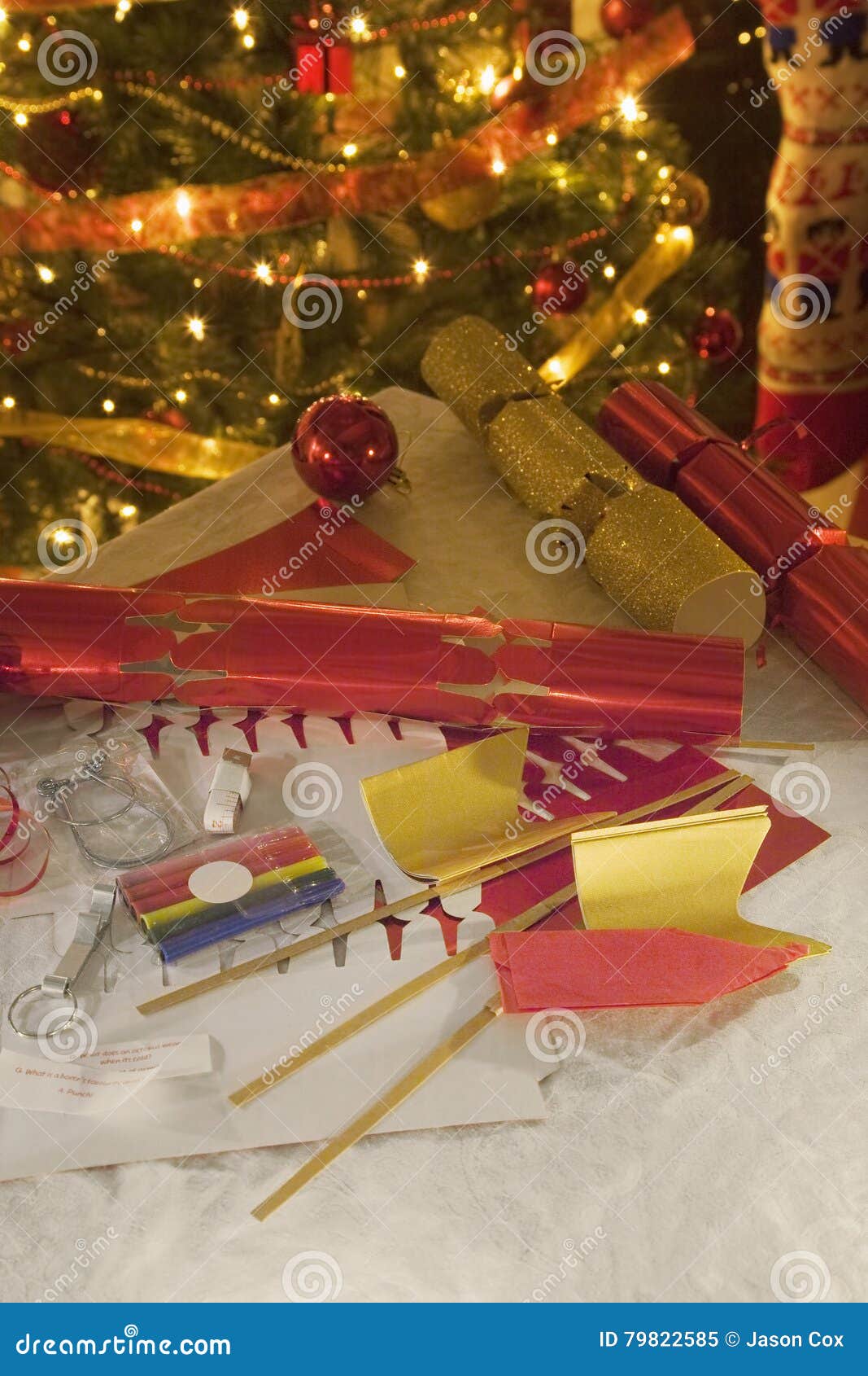 Christmas Cracker Making Kit Stock Image - Image of snappers, xmas ...